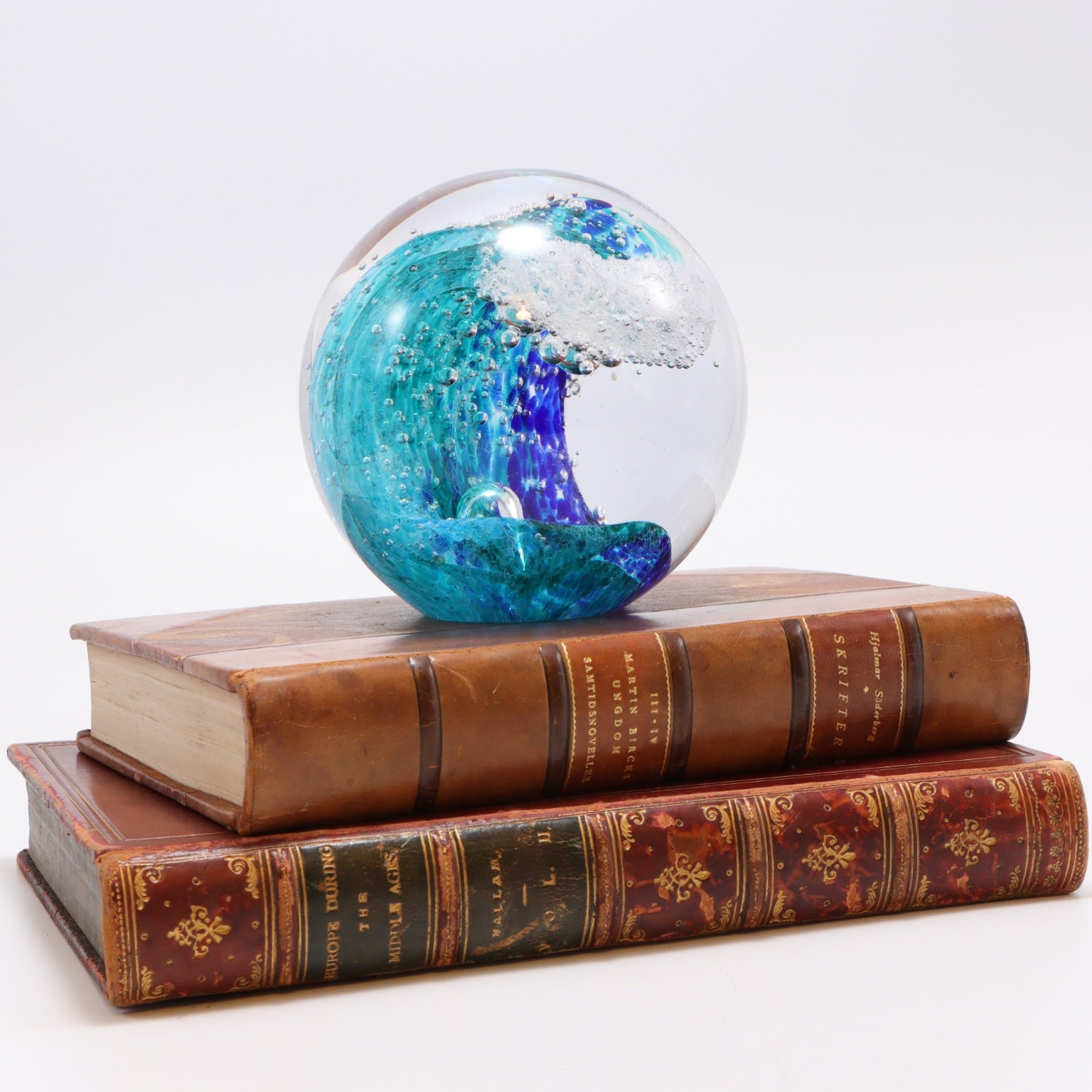 Wave Glass Paperweight – Bentley & Bo